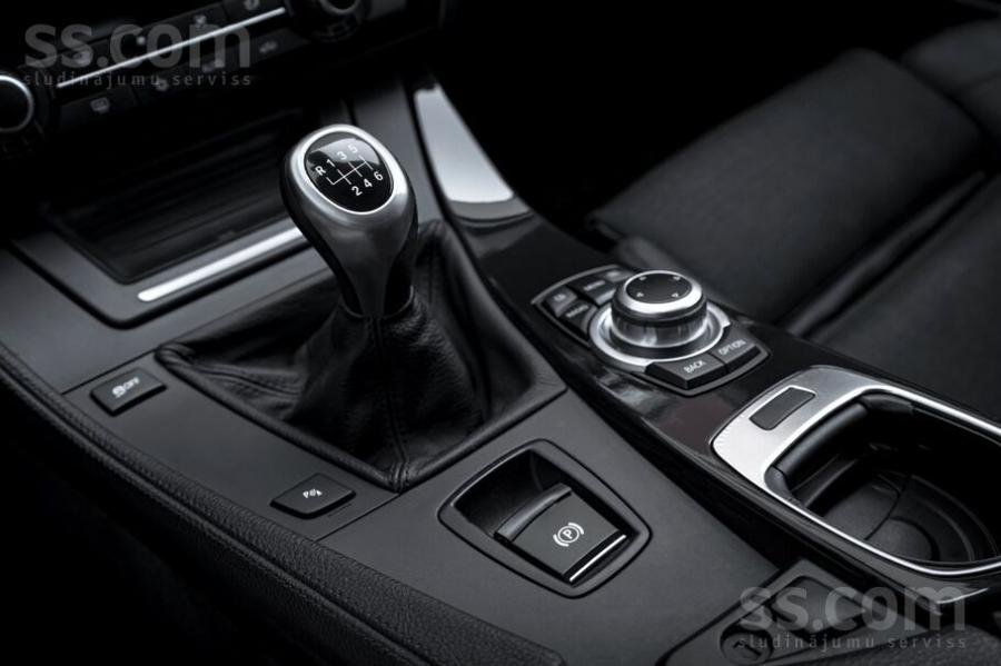 Melns BMW 525 2011 Rīga, ar dzinēja tilpumu 3.00 L un nobraukumu 286 tūkst. km par 6990 €, foto 23 vietnē AUTOMOTO.COM.LV