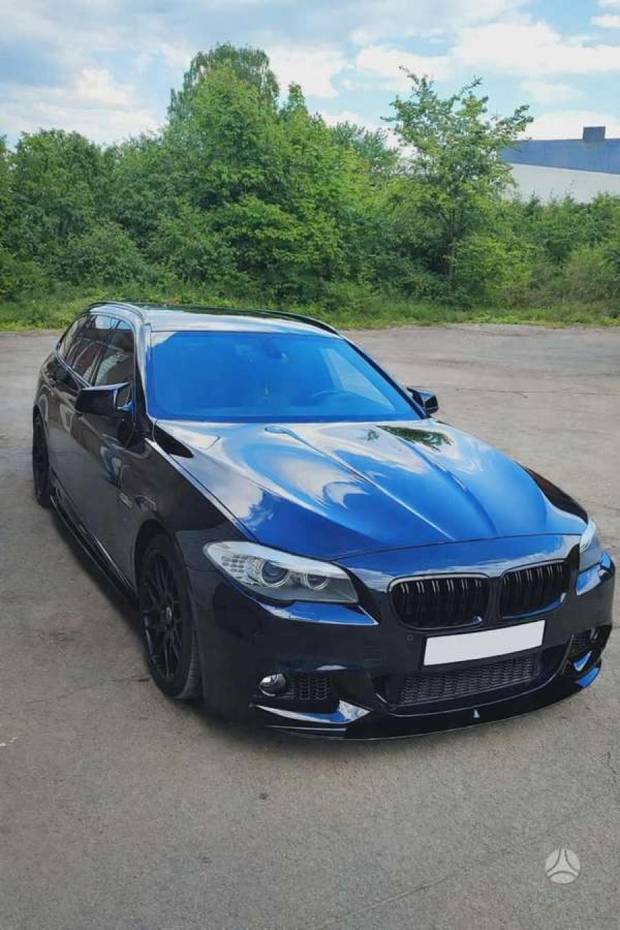 Black BMW 525 2011 in Kaunas, with an engine capacity of 2.99 L and mileage of 282 thousand km for 8700 €, photo 3 on AUTOMOTO.COM.LV