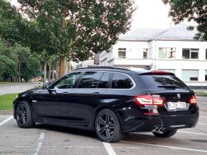 Black BMW 525 2011 in Alytus, with an engine capacity of 2.99 L and mileage of 396 thousand km for 6700 €, photo 5 on AUTOMOTO.COM.LV
