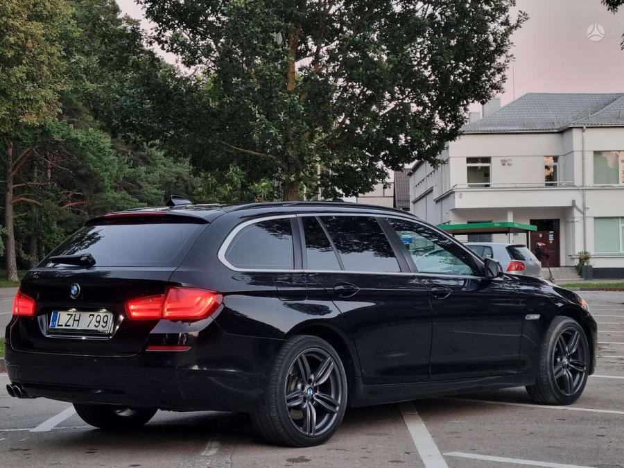 Black BMW 525 2011 in Alytus, with an engine capacity of 2.99 L and mileage of 396 thousand km for 6700 €, photo 7 on AUTOMOTO.COM.LV