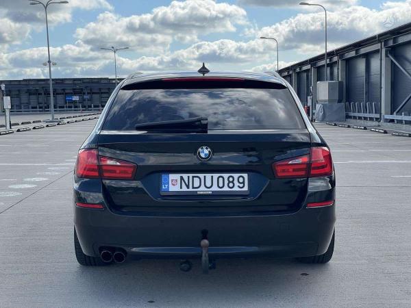 BMW 525 2011 Kauņa vietnē Melns BMW 525 2011 Kauņa, ar dzinēja tilpumu 2.00 L un nobraukumu 295 tūkst. km par 7500 €, foto 7 vietnē AUTOMOTO.COM.LV