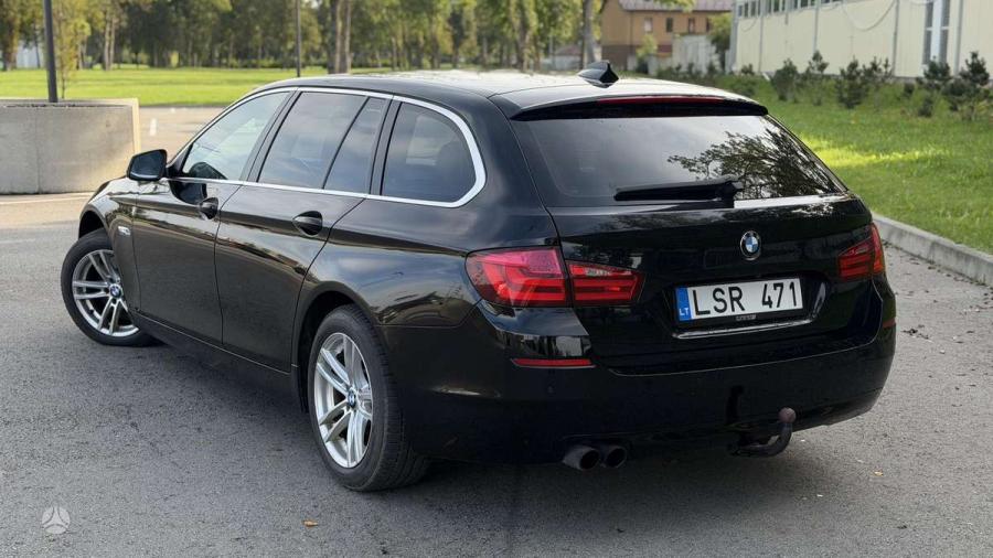 Melns BMW 525 2011 Ukmergė, ar dzinēja tilpumu 2.00 L un nobraukumu 422 tūkst. km par 4700 €, foto 3 vietnē AUTOMOTO.COM.LV