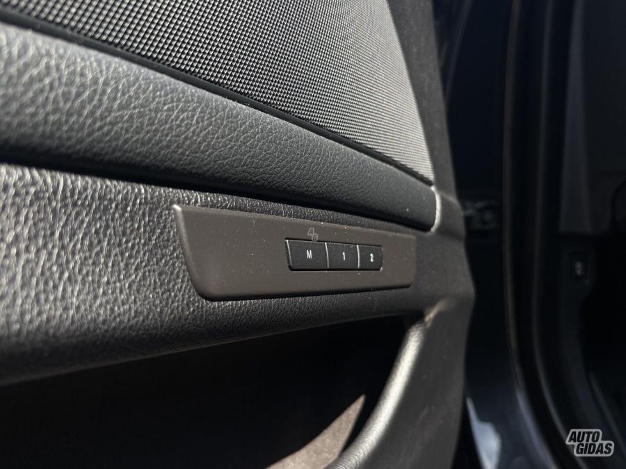 Melns BMW 525 2011 Kauņa, ar dzinēja tilpumu 3.00 L un nobraukumu 450 tūkst. km par 6800 €, foto 15 vietnē AUTOMOTO.COM.LV
