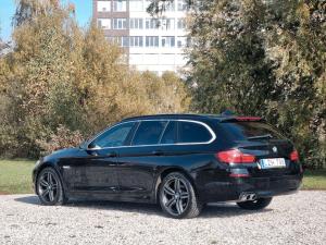 Black BMW 525 2011 in Alytus, with an engine capacity of 3.00 L and mileage of 399 thousand km for 5999 €, photo 8 on AUTOMOTO.COM.LV
