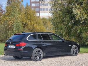 Black BMW 525 2011 in Alytus, with an engine capacity of 3.00 L and mileage of 399 thousand km for 5999 €, photo 10 on AUTOMOTO.COM.LV