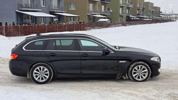 Black BMW 525 2012 in Siauliai, with an engine capacity of 2.00 L and mileage of 259 thousand km for 8800 €, photo 9 on AUTOMOTO.COM.LV