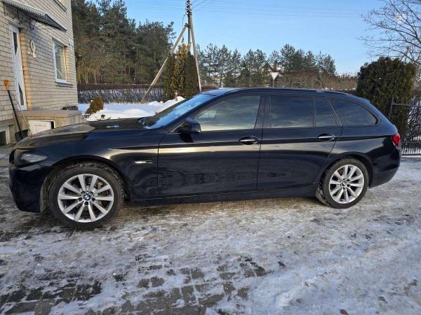 Black BMW 525 2012 in Ukmerge, with an engine capacity of 2.00 L and mileage of 245 thousand km for 6300 €, photo 3 on AUTOMOTO.COM.LV