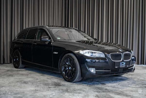 Melns BMW 525 2012 Marijampole, ar dzinēja tilpumu 2.00 L un nobraukumu 324 tūkst. km par 9450 €, foto 1 vietnē AUTOMOTO.COM.LV