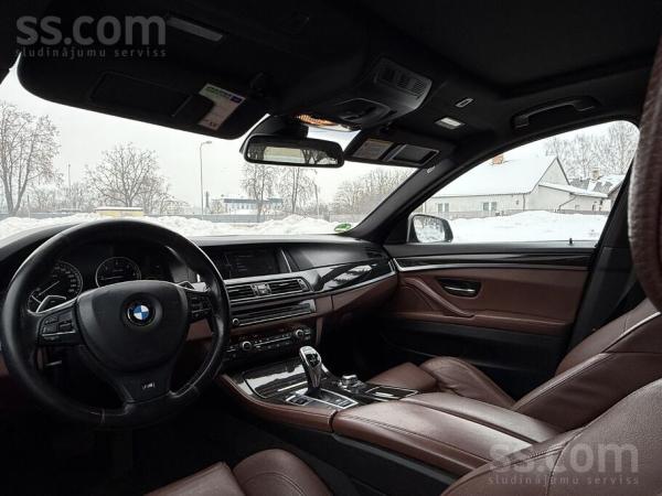 Black BMW 525 2012 in Dobele, with an engine capacity of 2.00 L and mileage of 315 thousand km for 9650 €, photo 5 on AUTOMOTO.COM.LV