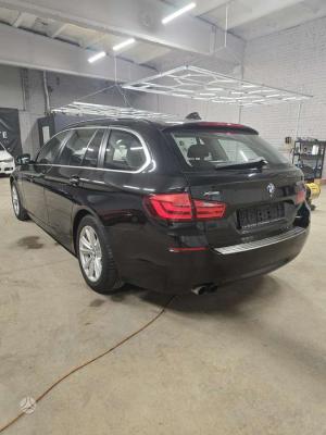 Black BMW 525 2012 in Vilnius, with an engine capacity of 2.00 L and mileage of 303 thousand km for 8500 €, photo 5 on AUTOMOTO.COM.LV