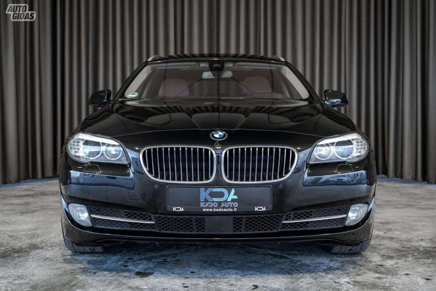 Black BMW 525 2012 in Marijampole, with an engine capacity of 2.00 L and mileage of 324 thousand km for 9450 €, photo 3 on AUTOMOTO.COM.LV