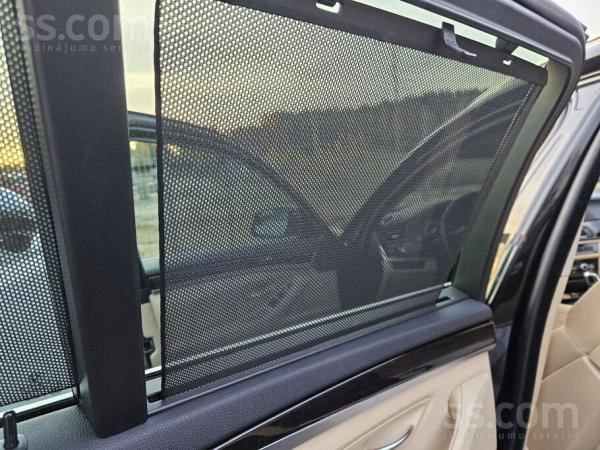 Black BMW 525 2012 in Riga, with an engine capacity of 2.00 L and mileage of 282 thousand km for 10750 €, photo 6 on AUTOMOTO.COM.LV