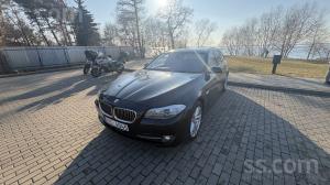 Melns BMW 525 2012 Rīga, ar dzinēja tilpumu 2.00 L un nobraukumu 282 tūkst. km par 10750 €, foto 18 vietnē AUTOMOTO.COM.LV
