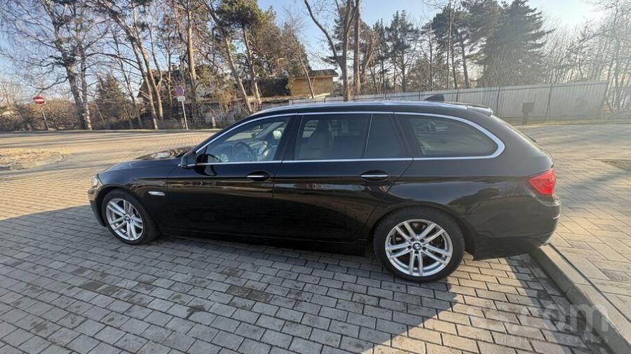 Melns BMW 525 2012 Rīga, ar dzinēja tilpumu 2.00 L un nobraukumu 282 tūkst. km par 10750 €, foto 23 vietnē AUTOMOTO.COM.LV