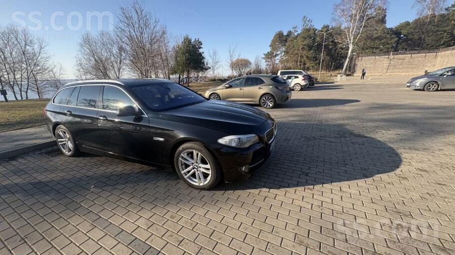 Melns BMW 525 2012 Rīga, ar dzinēja tilpumu 2.00 L un nobraukumu 282 tūkst. km par 10750 €, foto 24 vietnē AUTOMOTO.COM.LV