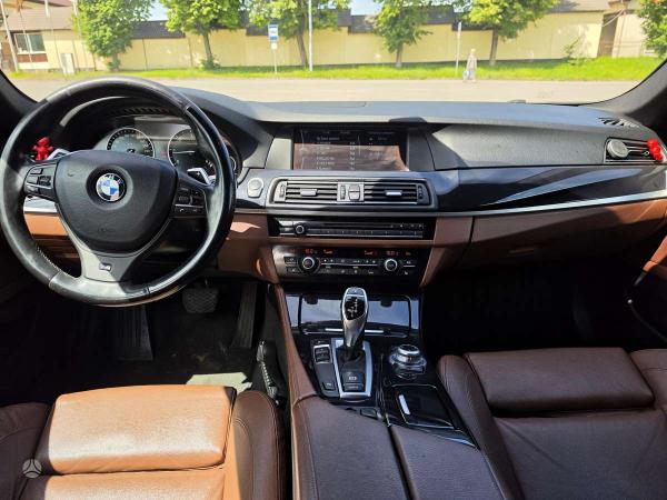Black BMW 525 2012 in Trakai, with an engine capacity of 2.00 L and mileage of 235 thousand km for 8500 €, photo 9 on AUTOMOTO.COM.LV