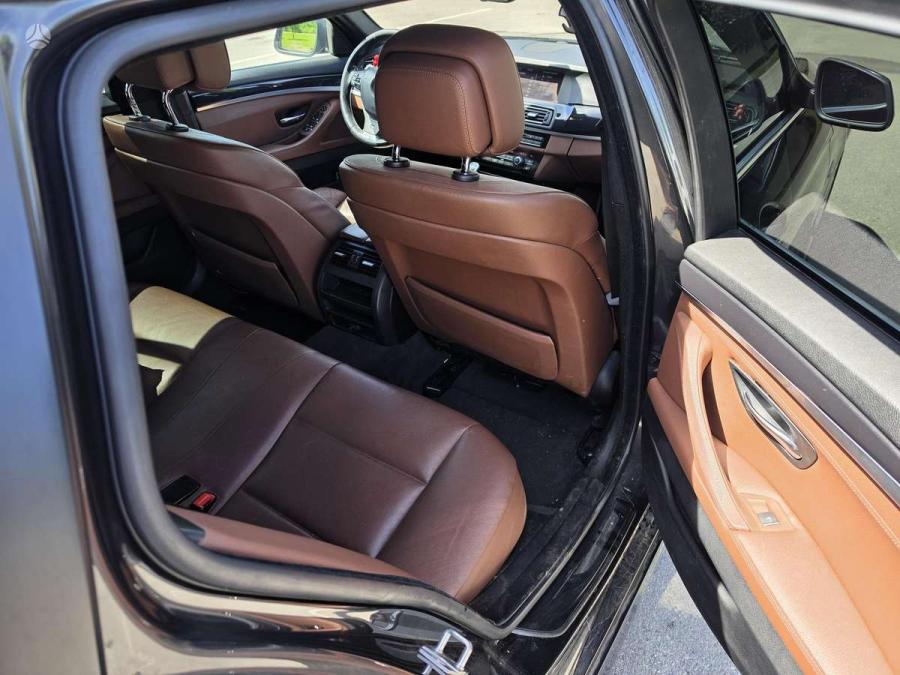 Melns BMW 525 2012 Trakai, ar dzinēja tilpumu 2.00 L un nobraukumu 235 tūkst. km par 8500 €, foto 13 vietnē AUTOMOTO.COM.LV