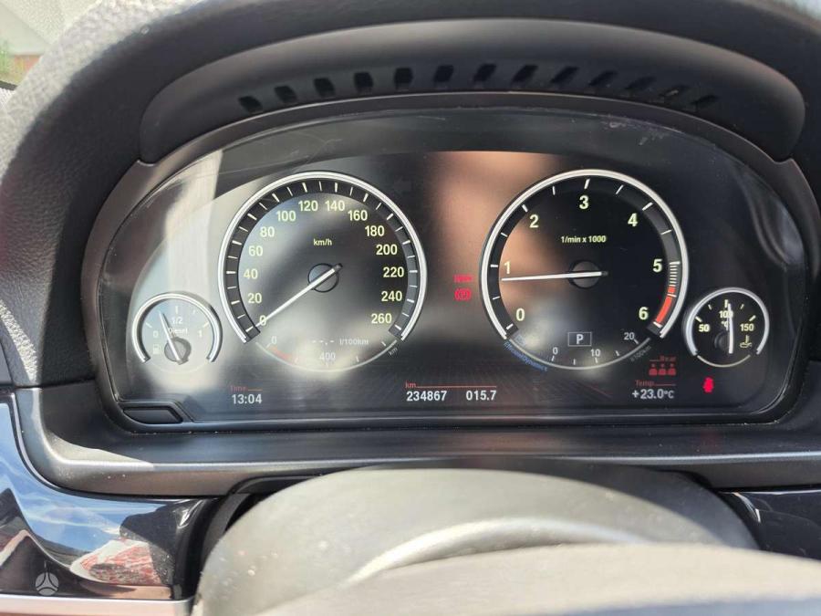 Melns BMW 525 2012 Trakai, ar dzinēja tilpumu 2.00 L un nobraukumu 235 tūkst. km par 8500 €, foto 15 vietnē AUTOMOTO.COM.LV