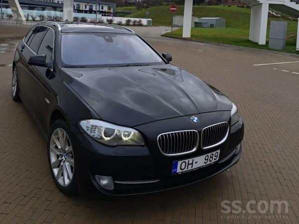 Black BMW 525 2012 in Rezekne, with an engine capacity of 2.00 L and mileage of 277 thousand km for 8350 €, photo 3 on AUTOMOTO.COM.LV
