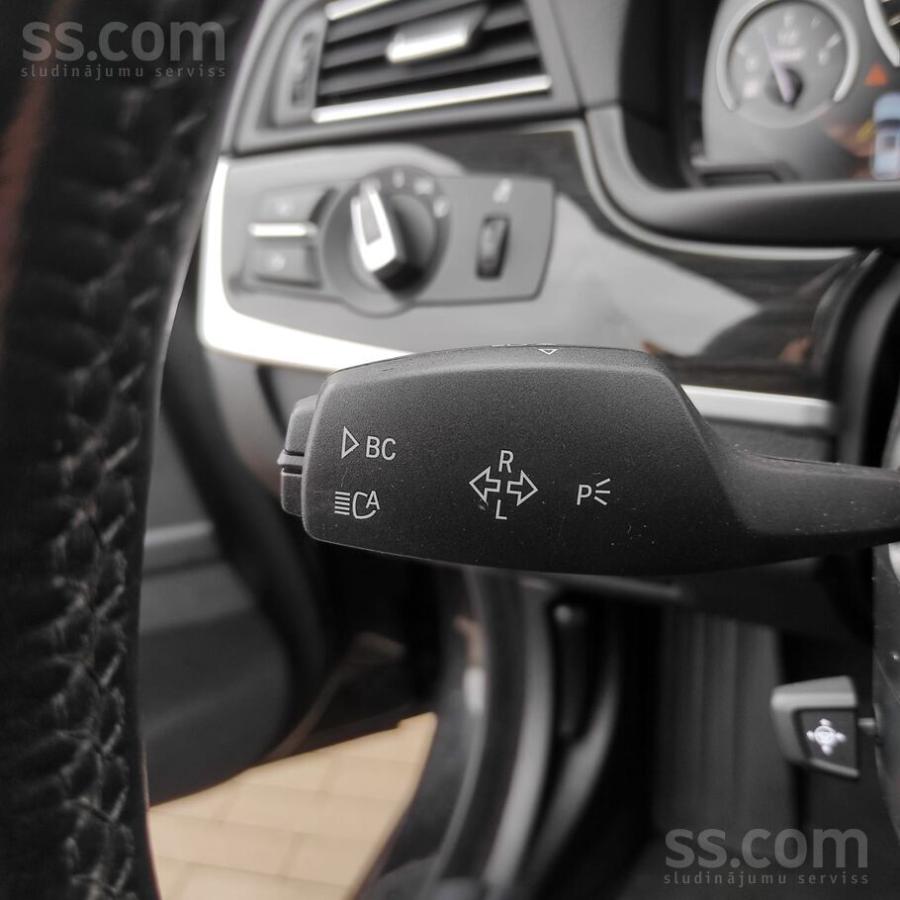 Black BMW 525 2012 in Rezekne, with an engine capacity of 2.00 L and mileage of 277 thousand km for 8350 €, photo 17 on AUTOMOTO.COM.LV