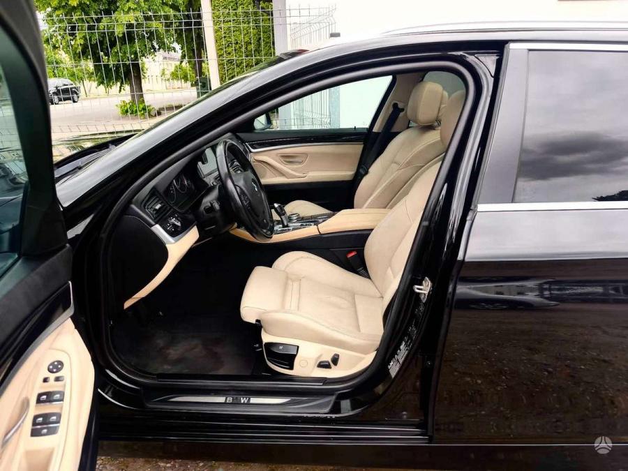 Black BMW 525 2012 in Marijampole, with an engine capacity of 2.00 L and mileage of 340 thousand km for 7900 €, photo 12 on AUTOMOTO.COM.LV