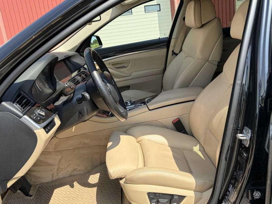 Black BMW 525 2012 in Ukmerge, with an engine capacity of 2.00 L and mileage of 227 thousand km for 8900 €, photo 11 on AUTOMOTO.COM.LV