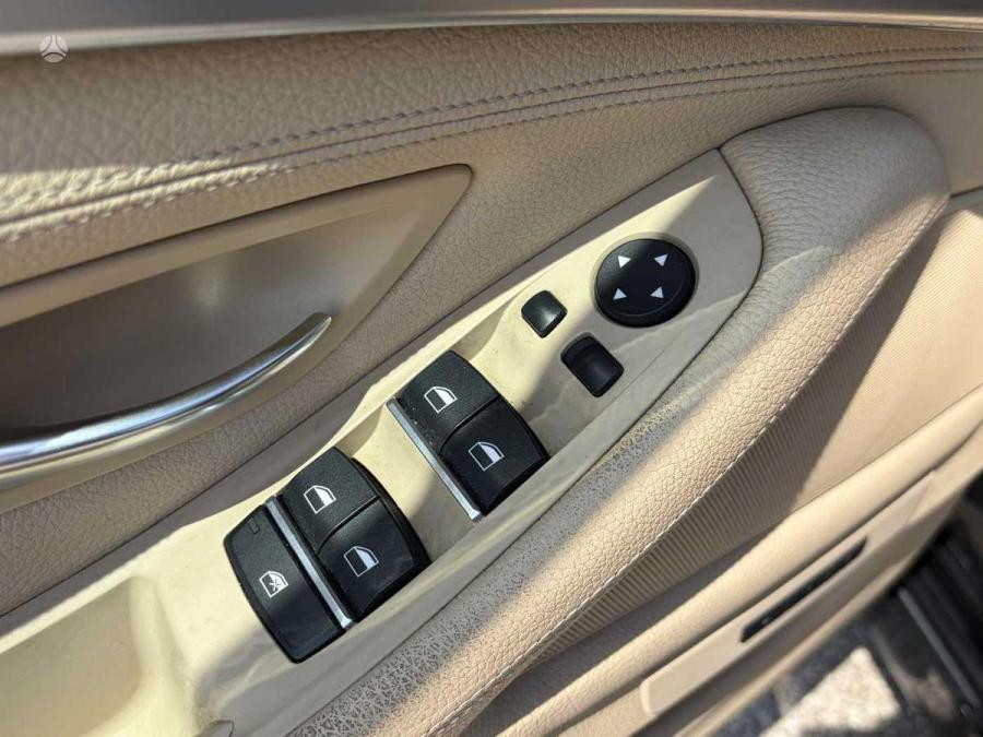 Black BMW 525 2012 in Ukmerge, with an engine capacity of 2.00 L and mileage of 227 thousand km for 8900 €, photo 23 on AUTOMOTO.COM.LV