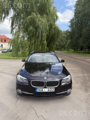 Melns BMW 525 2012 Saldus, ar dzinēja tilpumu 2.00 L un nobraukumu 373 tūkst. km par 9300 €, foto 3 vietnē AUTOMOTO.COM.LV