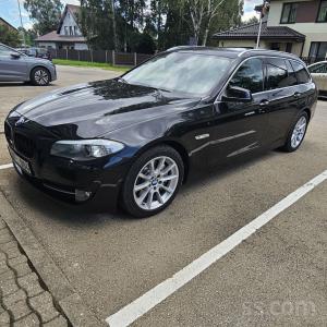 Black BMW 525 2012 in Riga, with an engine capacity of 2.00 L and mileage of 316 thousand km for 6600 €, photo 5 on AUTOMOTO.COM.LV