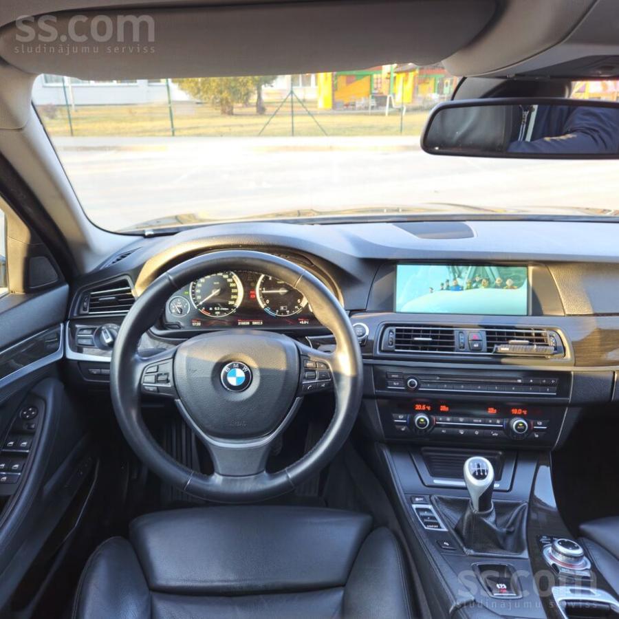 Black BMW 525 2012 in Riga, with an engine capacity of 2.00 L and mileage of 316 thousand km for 6600 €, photo 14 on AUTOMOTO.COM.LV