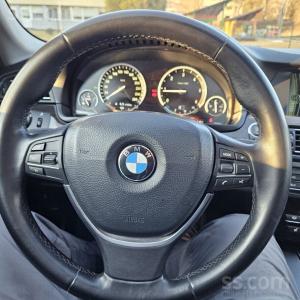 Black BMW 525 2012 in Riga, with an engine capacity of 2.00 L and mileage of 316 thousand km for 6600 €, photo 21 on AUTOMOTO.COM.LV
