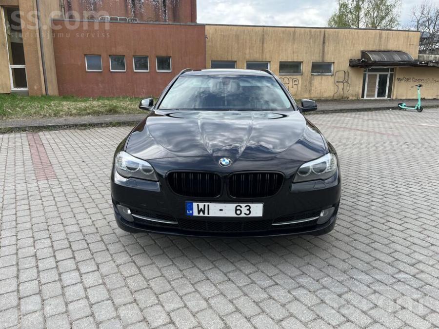 Черный БМВ 525 2012 в Цесис, объемом двигателя 2.00 л и пробегом 268 тыс. км за 9350 €, фото 3 на AUTOMOTO.COM.LV