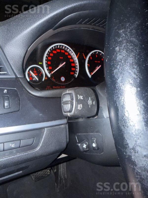 Melns BMW 525 2012 Bauska, ar dzinēja tilpumu 2.00 L un nobraukumu 260 tūkst. km par 7390 €, foto 11 vietnē AUTOMOTO.COM.LV
