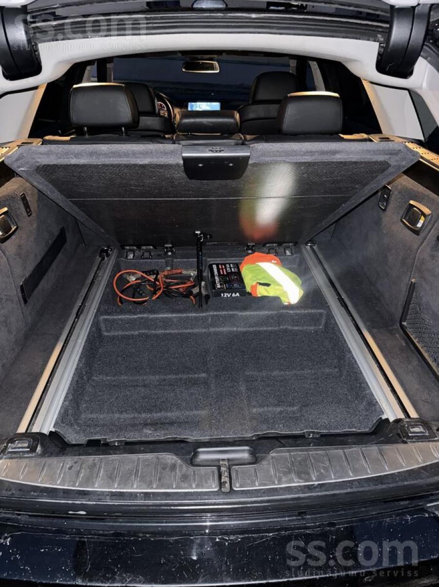 Melns BMW 525 2012 Bauska, ar dzinēja tilpumu 2.00 L un nobraukumu 260 tūkst. km par 7390 €, foto 22 vietnē AUTOMOTO.COM.LV