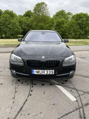 Black BMW 525 2012 in Panevezys, with an engine capacity of 2.00 L and mileage of 365 thousand km for 9000 €, photo 3 on AUTOMOTO.COM.LV