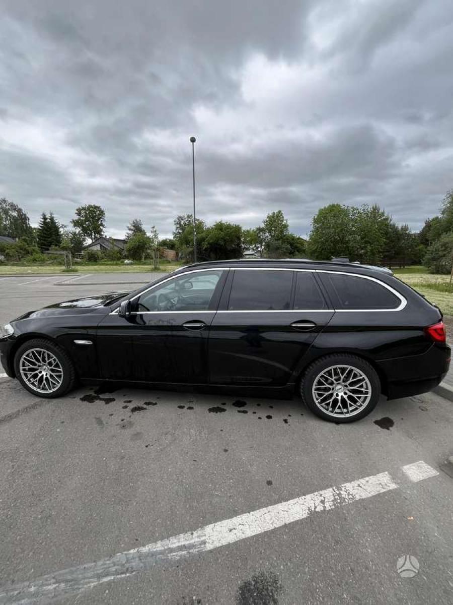 Black BMW 525 2012 in Panevezys, with an engine capacity of 2.00 L and mileage of 365 thousand km for 9000 €, photo 6 on AUTOMOTO.COM.LV