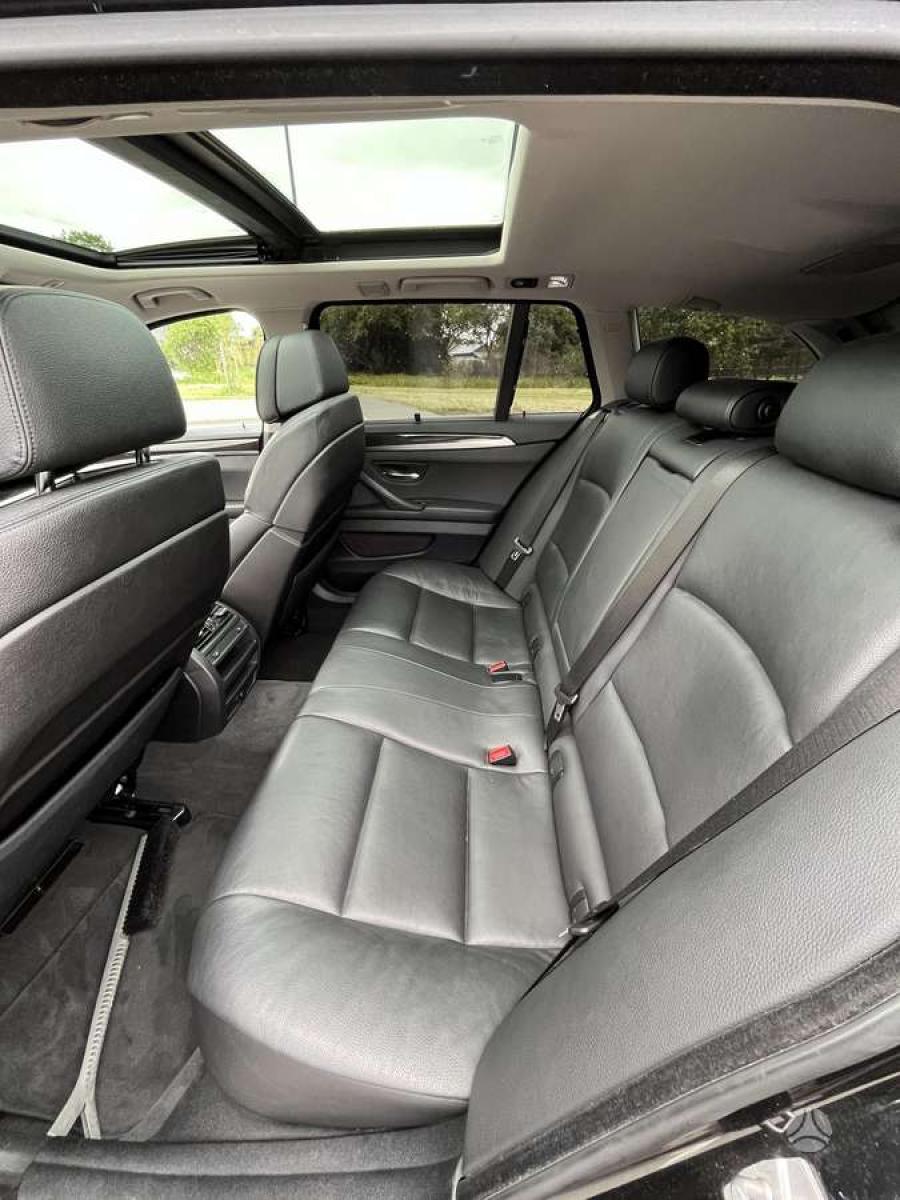 Black BMW 525 2012 in Panevezys, with an engine capacity of 2.00 L and mileage of 365 thousand km for 9000 €, photo 12 on AUTOMOTO.COM.LV