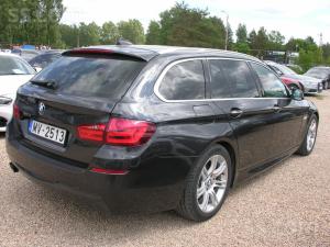 Black BMW 525 2013 in Riga, with an engine capacity of 2.00 L and mileage of 0 thousand km for 9350 €, photo 4 on AUTOMOTO.COM.LV