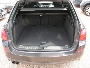 Black BMW 525 2013 in Riga, with an engine capacity of 2.00 L and mileage of 0 thousand km for 9350 €, photo 8 on AUTOMOTO.COM.LV