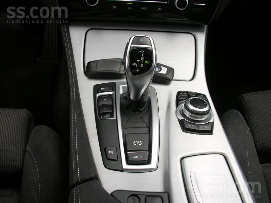 Black BMW 525 2013 in Riga, with an engine capacity of 2.00 L and mileage of 0 thousand km for 9350 €, photo 18 on AUTOMOTO.COM.LV