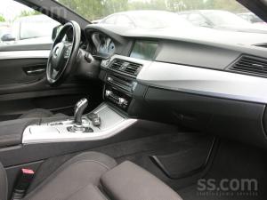 Black BMW 525 2013 in Riga, with an engine capacity of 2.00 L and mileage of 0 thousand km for 9350 €, photo 20 on AUTOMOTO.COM.LV