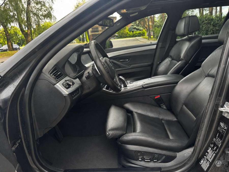 Black BMW 525 2013 in Kaunas, with an engine capacity of 2.00 L and mileage of 316 thousand km for 9800 €, photo 9 on AUTOMOTO.COM.LV