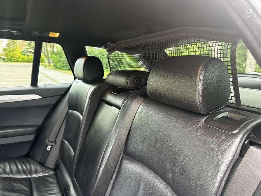 Black BMW 525 2013 in Kaunas, with an engine capacity of 2.00 L and mileage of 316 thousand km for 9800 €, photo 13 on AUTOMOTO.COM.LV
