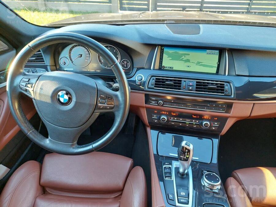 Black BMW 525 2013 in Jelgava, with an engine capacity of 2.00 L and mileage of 240 thousand km for 11000 €, photo 20 on AUTOMOTO.COM.LV