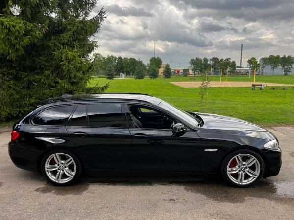 Black BMW 525 2013 in Panevezys, with an engine capacity of 2.00 L and mileage of 214 thousand km for 8250 €, photo 4 on AUTOMOTO.COM.LV
