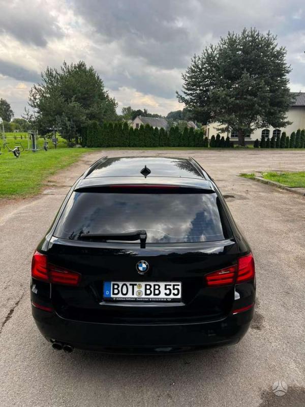 Black BMW 525 2013 in Panevezys, with an engine capacity of 2.00 L and mileage of 214 thousand km for 8250 €, photo 6 on AUTOMOTO.COM.LV