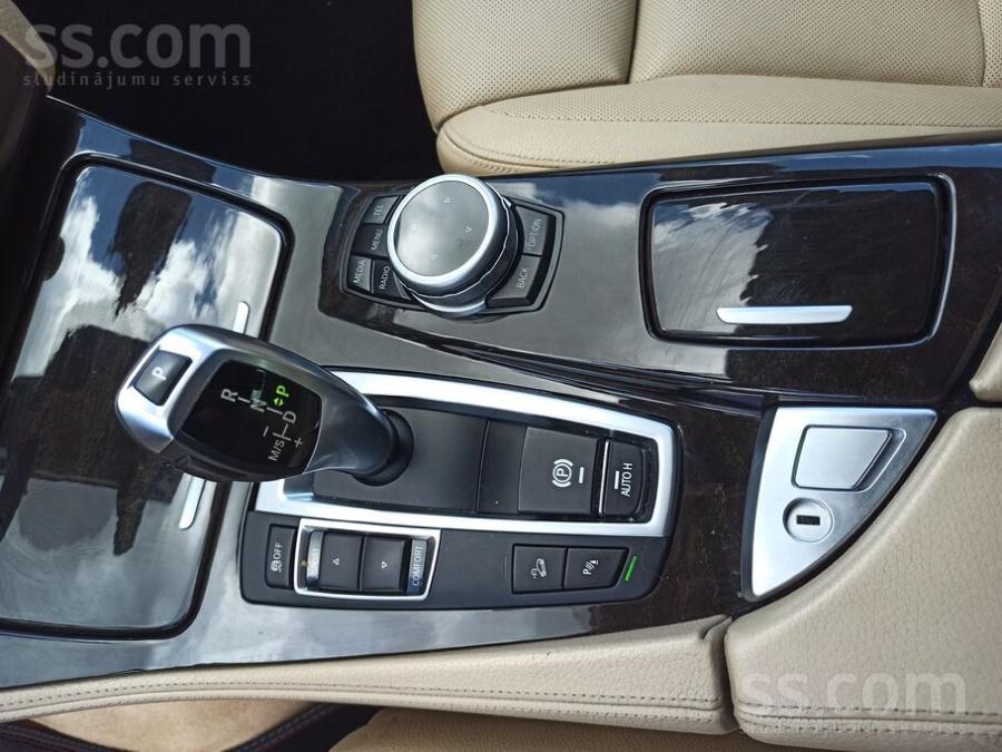 Melns BMW 525 2013 Daugavpils, ar dzinēja tilpumu 2.00 L un nobraukumu 0 tūkst. km par 11350 €, foto 31 vietnē AUTOMOTO.COM.LV