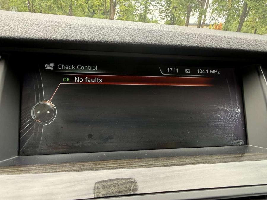 Melns BMW 525 2013 Kazlų Rūda, ar dzinēja tilpumu 2.00 L un nobraukumu 296 tūkst. km par 10999 €, foto 27 vietnē AUTOMOTO.COM.LV