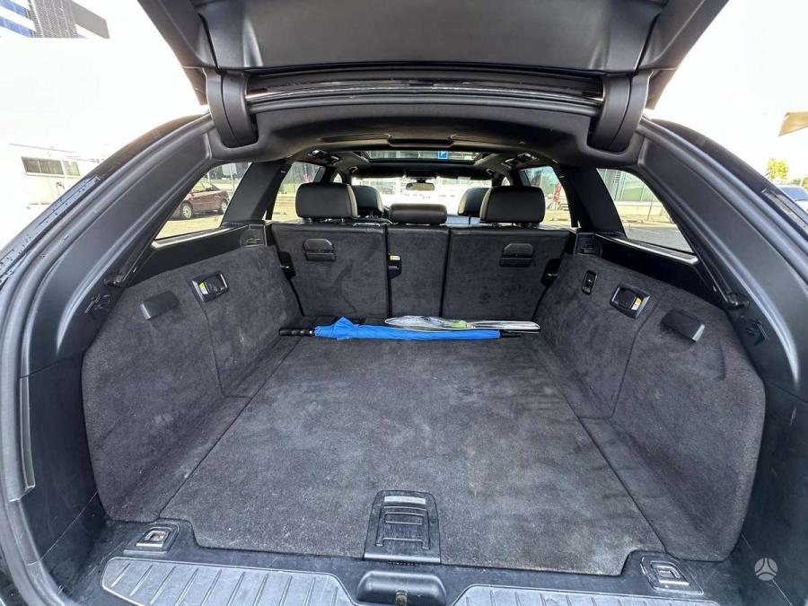 Black BMW 525 2013 in Vilnius, with an engine capacity of 2.00 L and mileage of 285 thousand km for 10000 €, photo 9 on AUTOMOTO.COM.LV