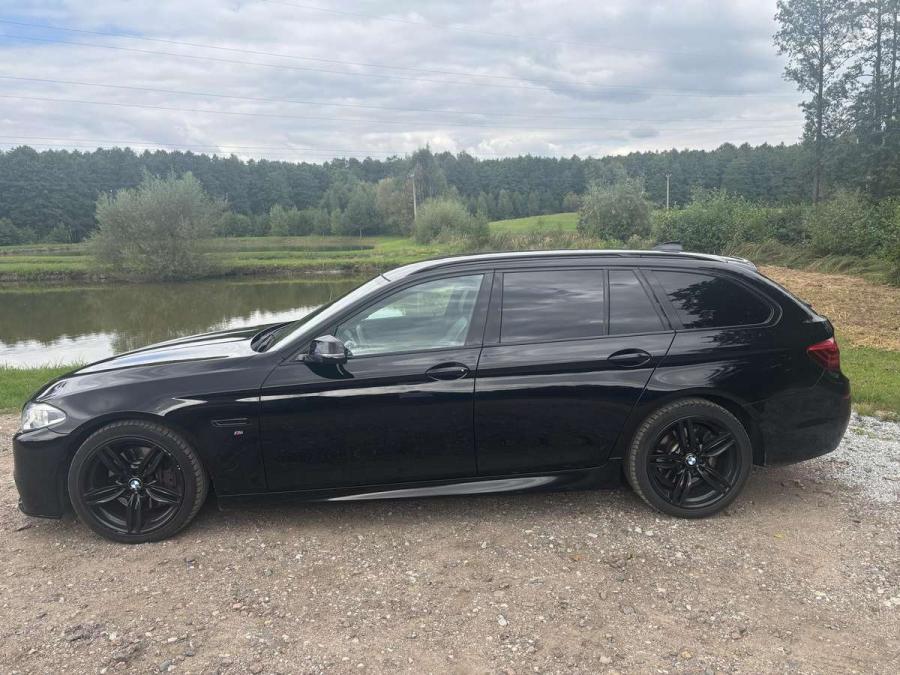 Black BMW 525 2013 in Alytus, with an engine capacity of 2.00 L and mileage of 309 thousand km for 10500 €, photo 5 on AUTOMOTO.COM.LV